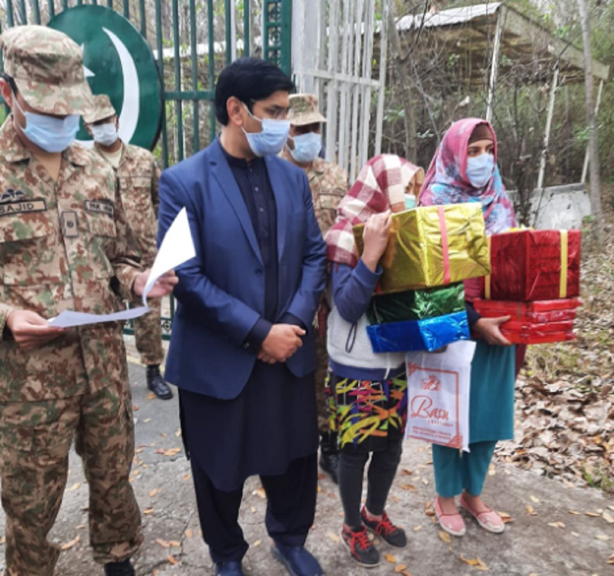 Two Lost Girls from PoK Who Crossed LoC into J&K, Sent Back to Pakistan ...