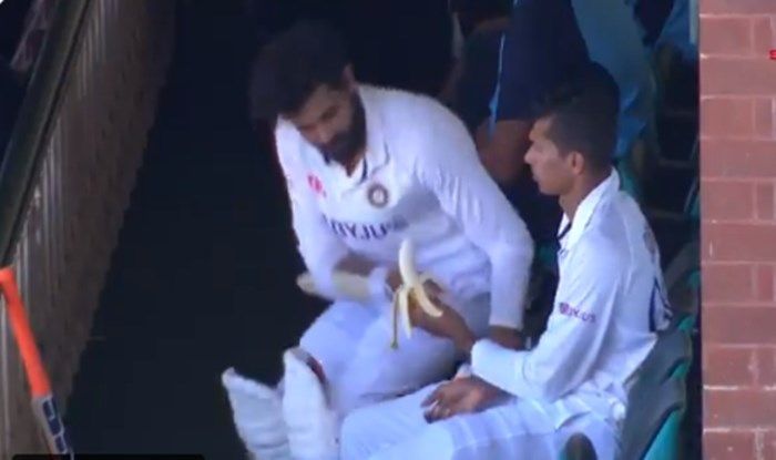 IND vs AUS: Saini Peels Banana For Injured Ravindra Jadeja During Day 5 ...