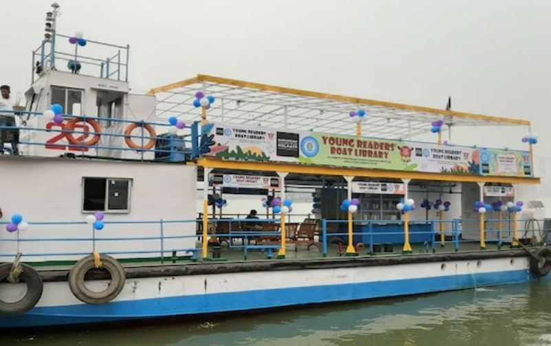 Kolkata Launches its First Boat Library for Children with Over 500 ...