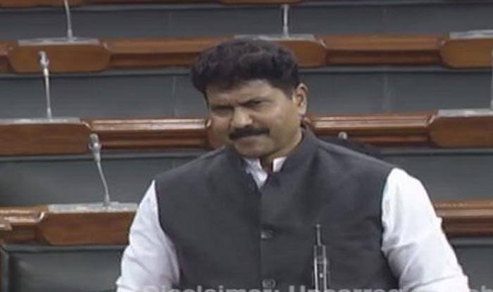 MP Mohan Delkar ने ऑफिशियल लेटरपैड पर लिखा था 15 पेज का Suicide Note ...