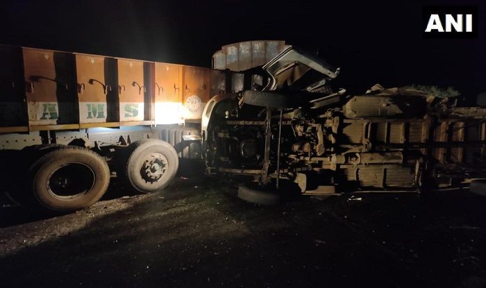 Andhra Tragedy: 14 Dead, 4 Injured in Collision Between Bus And Truck ...