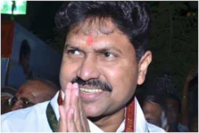 Lok Sabha MP Mohan Delkar Found Dead in Mumbai Hotel, Suicide Suspected