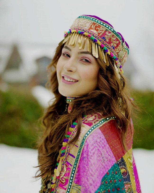 Shehnaaz Gill Latest Photoshoot in Kashmir: Shehnaaz Gill का कश्मीरी ...