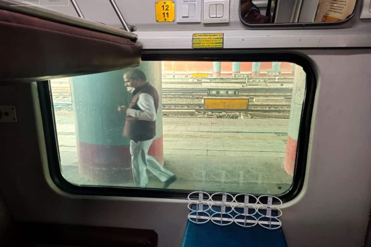 Train Window Free Photos | Scenery From The New Transit Yurikamome