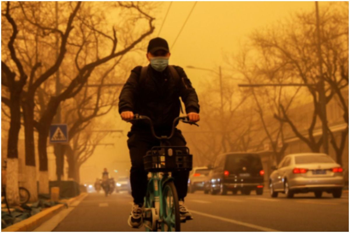 Beijing Turns Yellow As China Hit by Massive Sandstorm, Residents Share ...