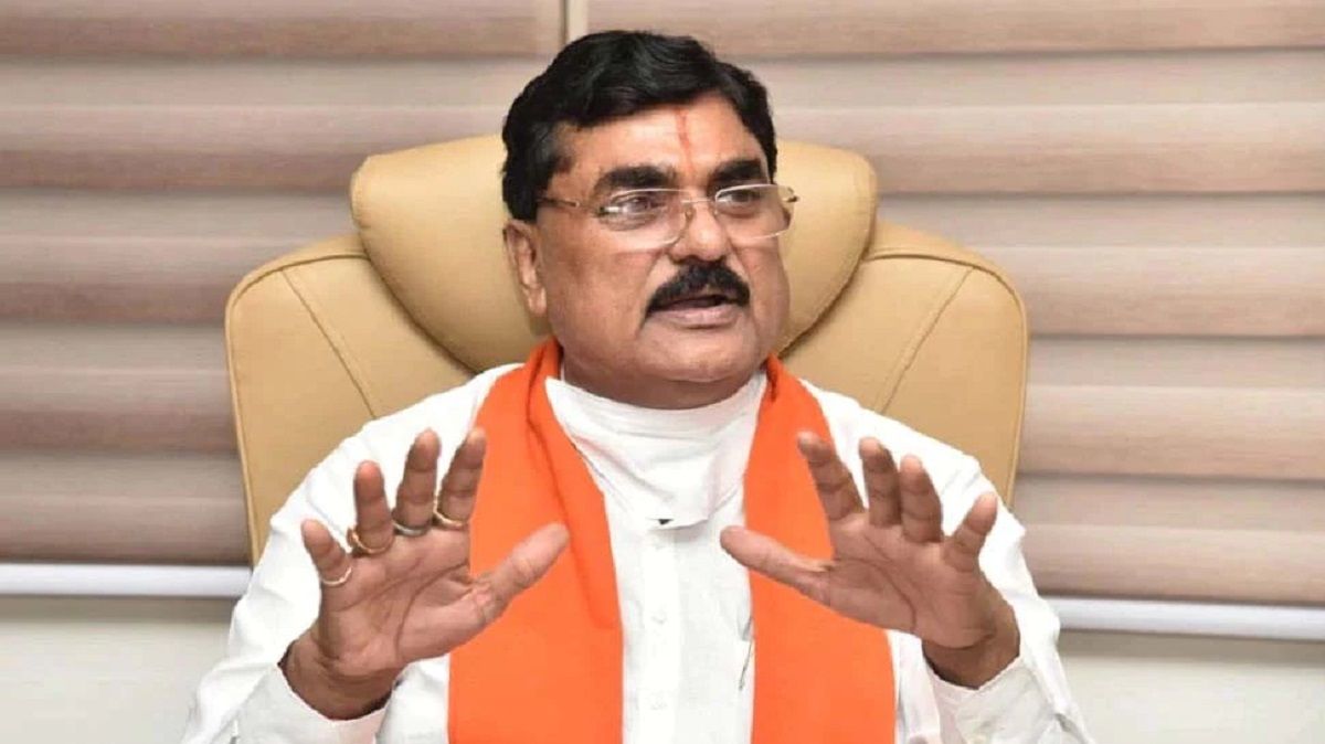 Ban Ripped Jeans In India: MP Minister After Uttarakhand CM's Controversial Remarks