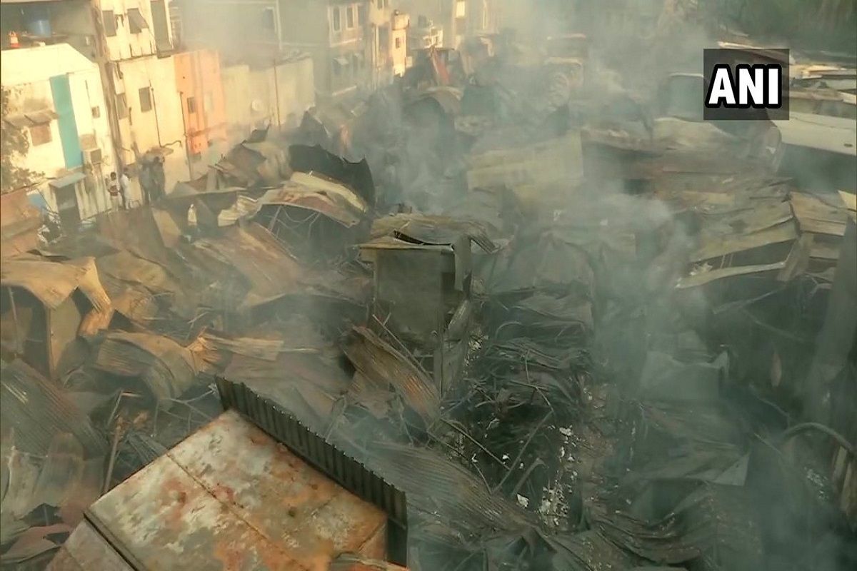 Pune: Over 500 Shops Gutted in Major Fire at Fashion Street Market on ...