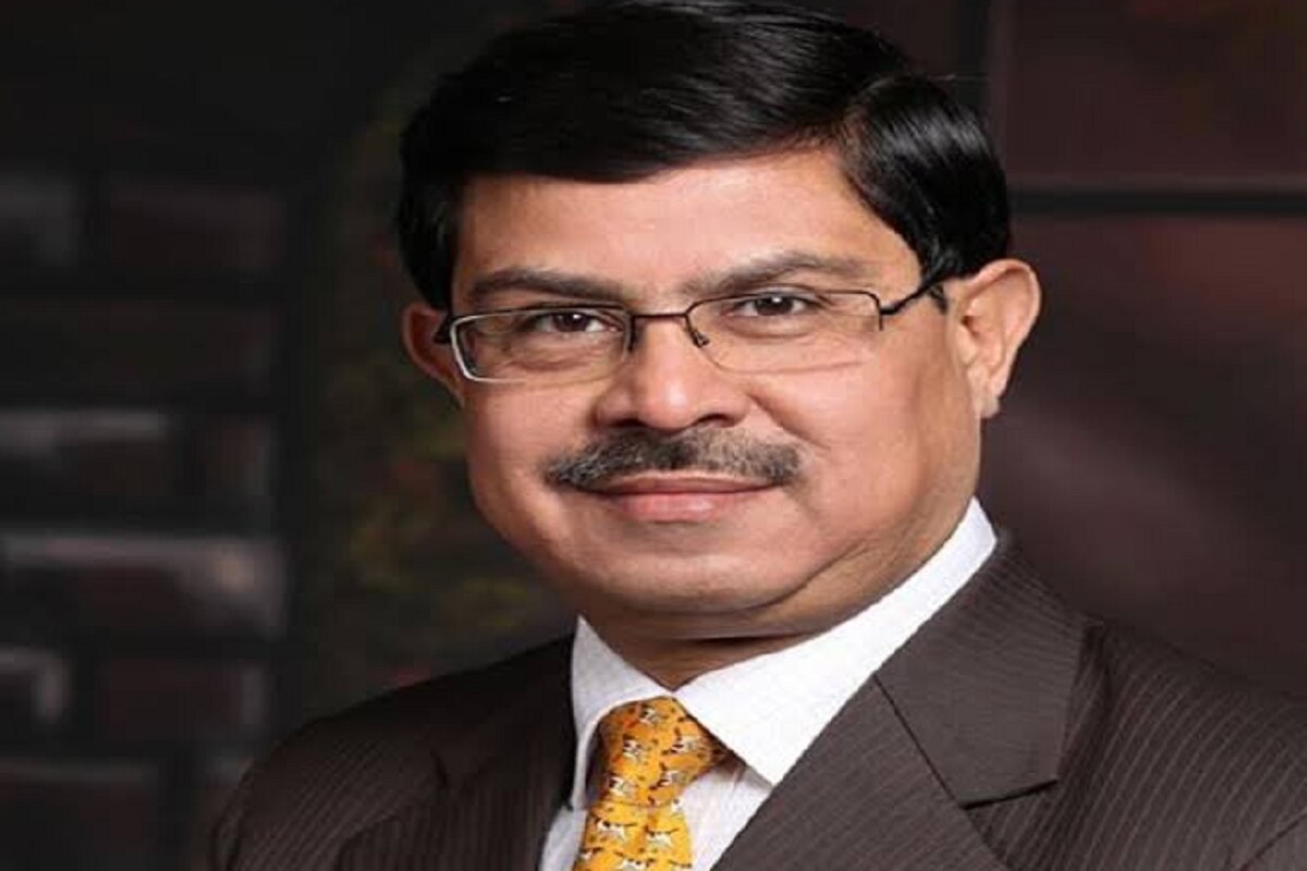 Deepak Trivedi, Chairman of UP IAS Association, Dies Due to COVID ...