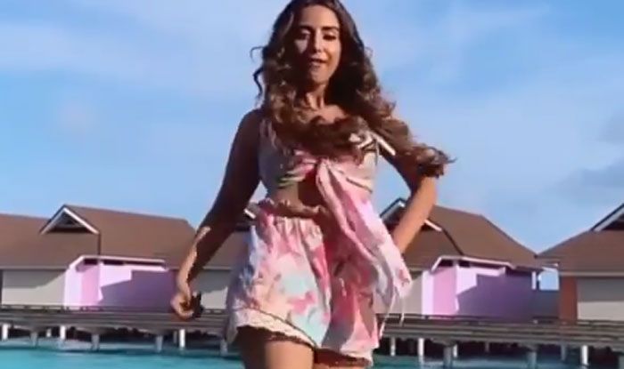 बाप रे! Srishty Rode ने किया Elastic Dance, इतनी जबरदस्त एनर्जी देखकर ...