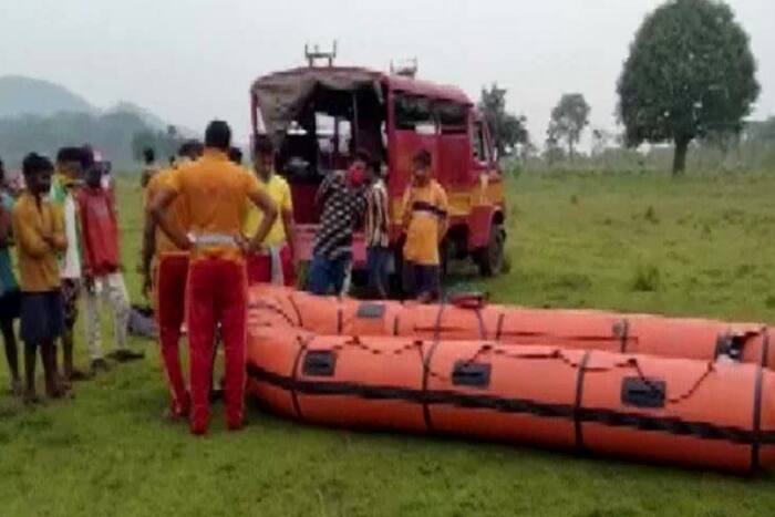 8 Migrant Workers Go Missing After Boat Capsizes in Sileru River Near ...