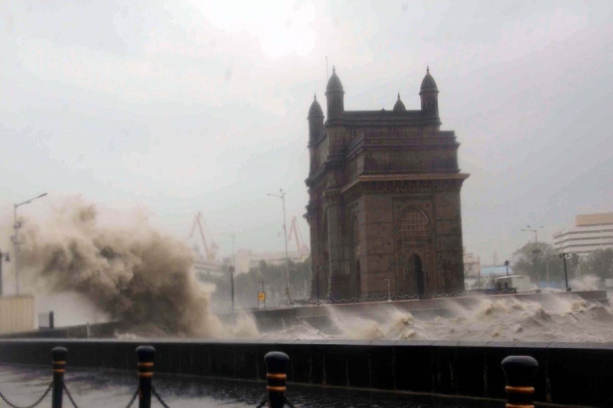 ONGC Sunken Barge P 305: 22 Dead, 65 Missing, 186 Rescued; Search Ops ...