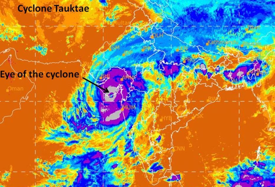 Strong Winds Batter Gujarat Coast; Landfall Process to Continue Another ...