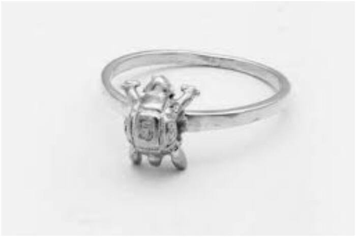 Turtle Ring: इन लोगों को भूलकर भी नहीं पहननी चाहिए कछुए वाली अंगूठी ...