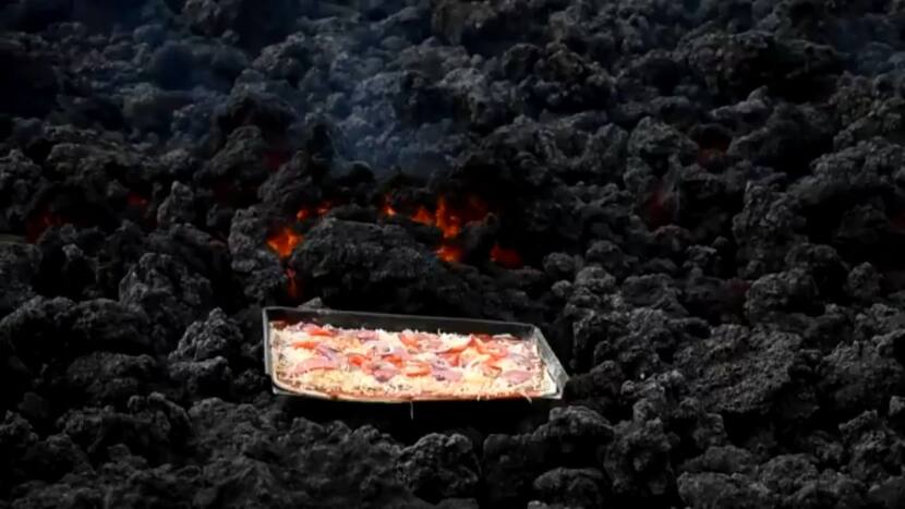 Viral Video: Man Cooks Pizza on a Active Volcano | WATCH