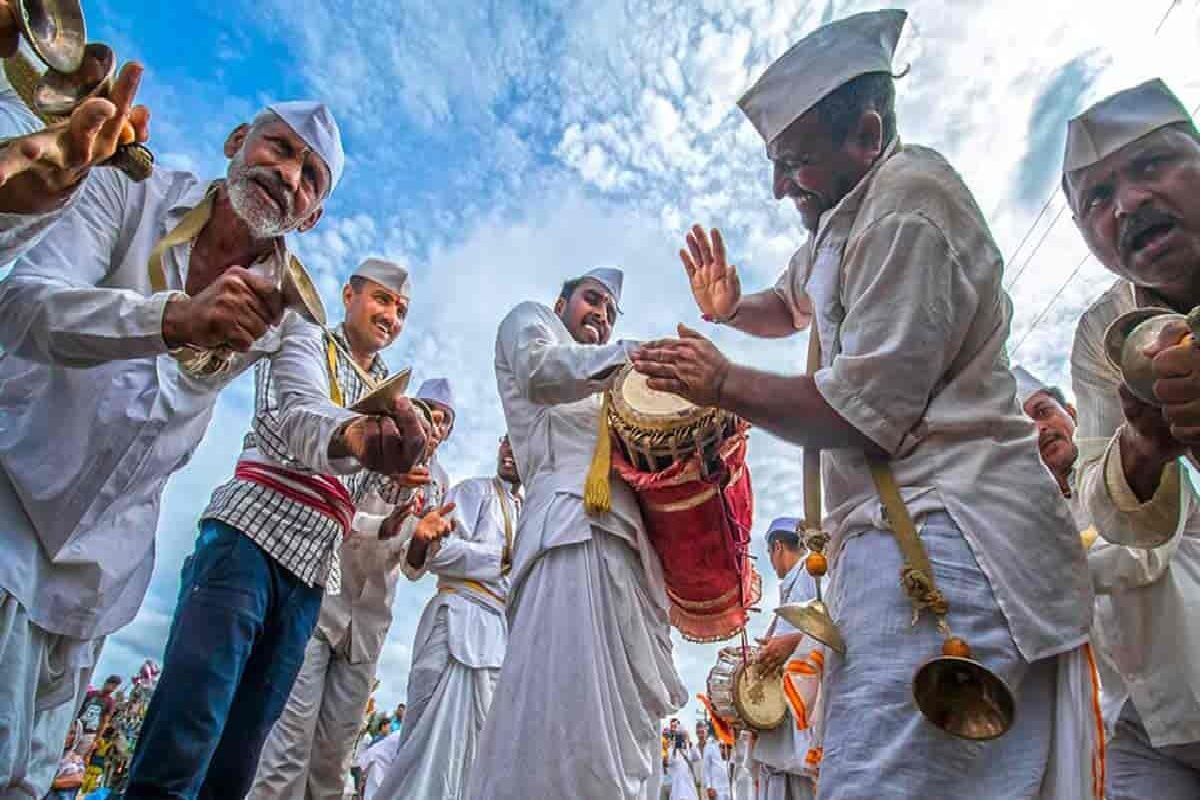 Aashadi Wari 2021: सलग दुसऱ्यावर्षी विठ्ठलाची भेट नाही, कोरोनामुळे पायी ...