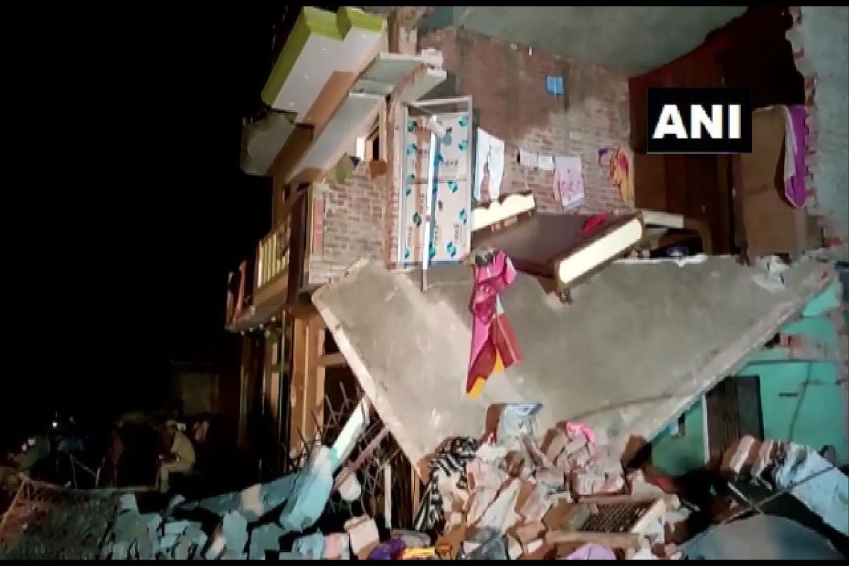 Building Collapse After Blast: सिलिंडरच्या स्फोटानंतर इमारत कोसळली, 3 ...