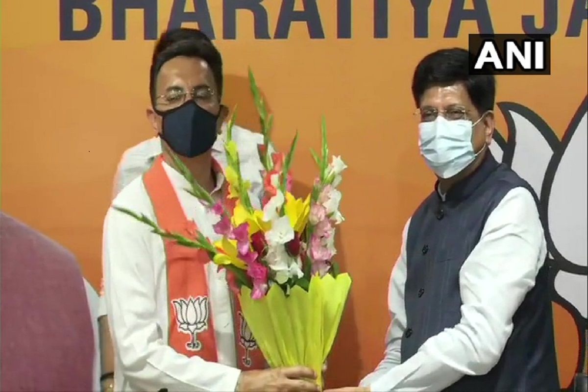 Congress leader Jitin Prasada joins BJP in the presence of Union ...