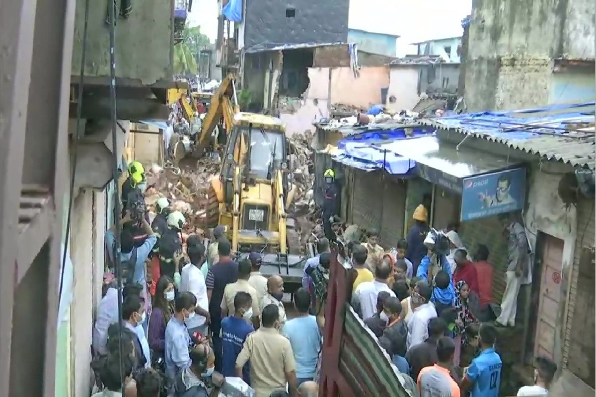 Malad Building Collapse: मालाड इमारत दुर्घटनेत 12 जणांचा मृत्यू, 7 जण ...