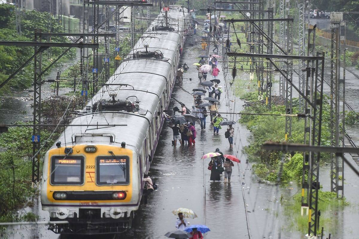 Mumbai Local Train