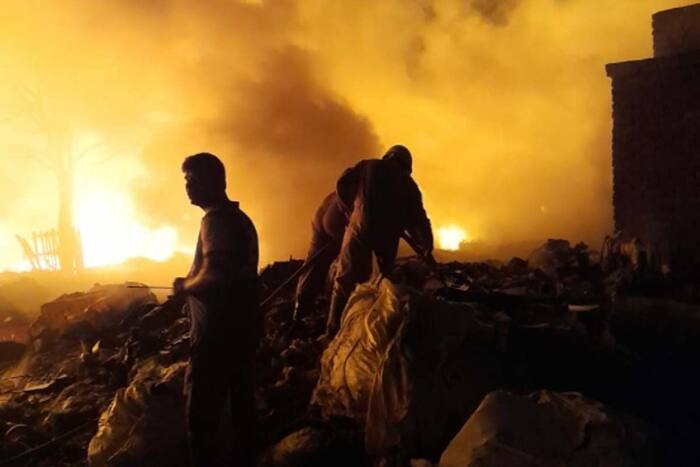 Major Fire Breaks Out at Tikri Kalan PVC Market in Delhi, Firefighting ...