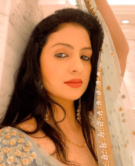 बरसात के मौसम में शायराना हुईं Mohammed Shami की पत्नी Hasin Jahan ...