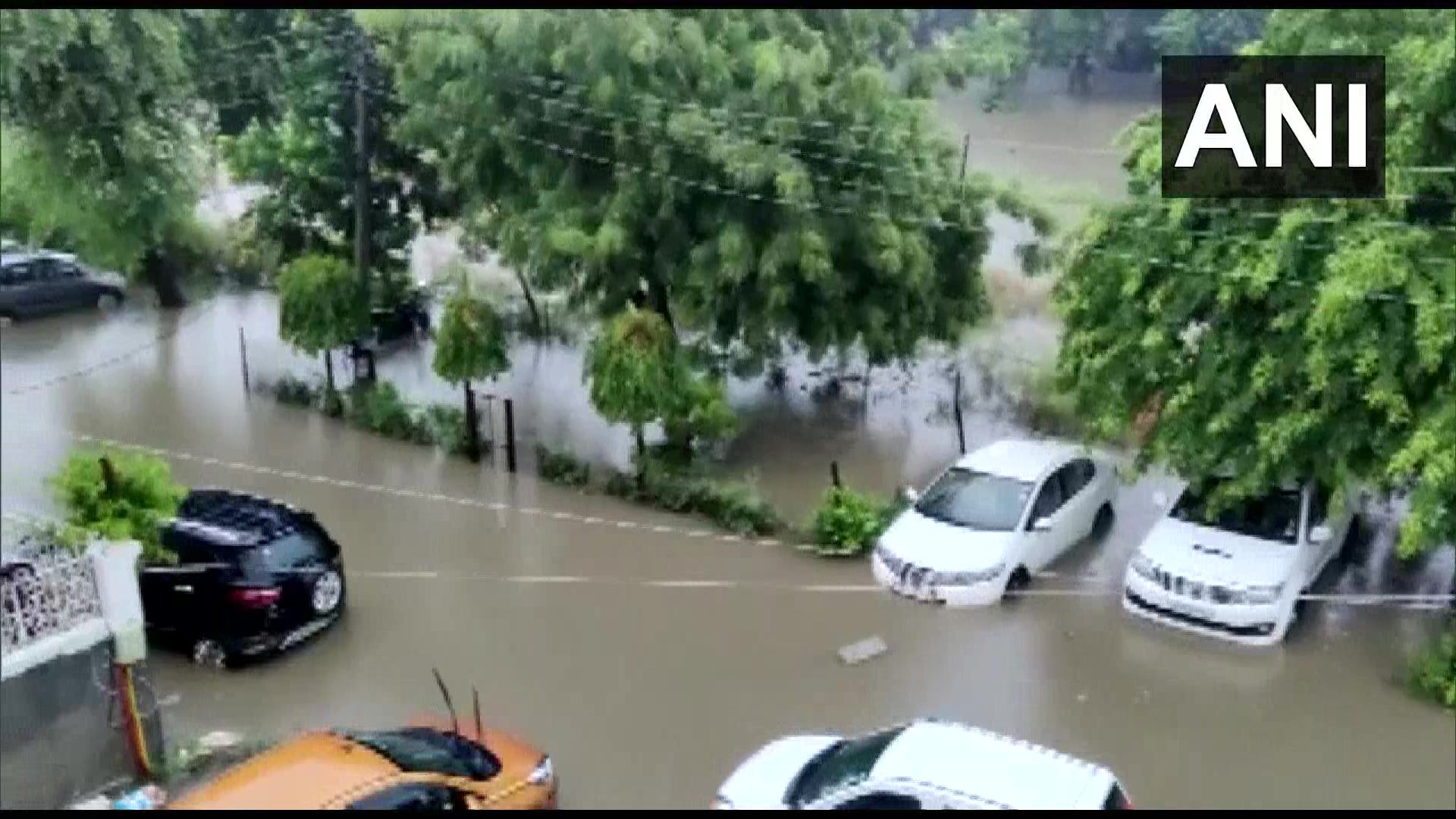 Delhi Rains LIVE: Heavy Showers in Delhi, Noida, Gurugram Today; Several Areas Waterlogged