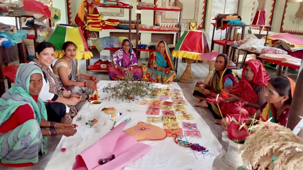 Vedic Rakhi: भाई-बहन के प्रेम को और मजबूत करेगी वैदिक राखी, ऐसे की जा ...