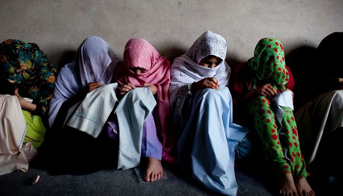 Taliban Women Sex Slave खराब खाना पकाने पर तालिबान ने महिला को लगाई आग