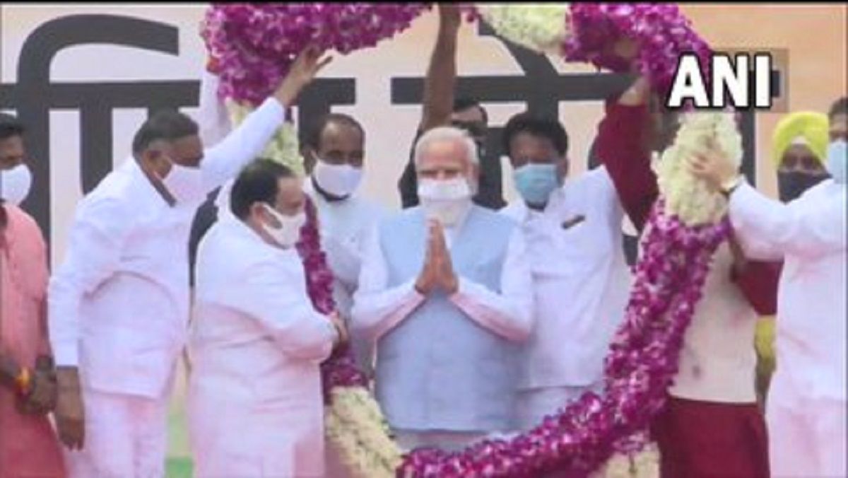 PM Modi Returns From US to Grand Welcome by BJP, Nadda Says World Views ...