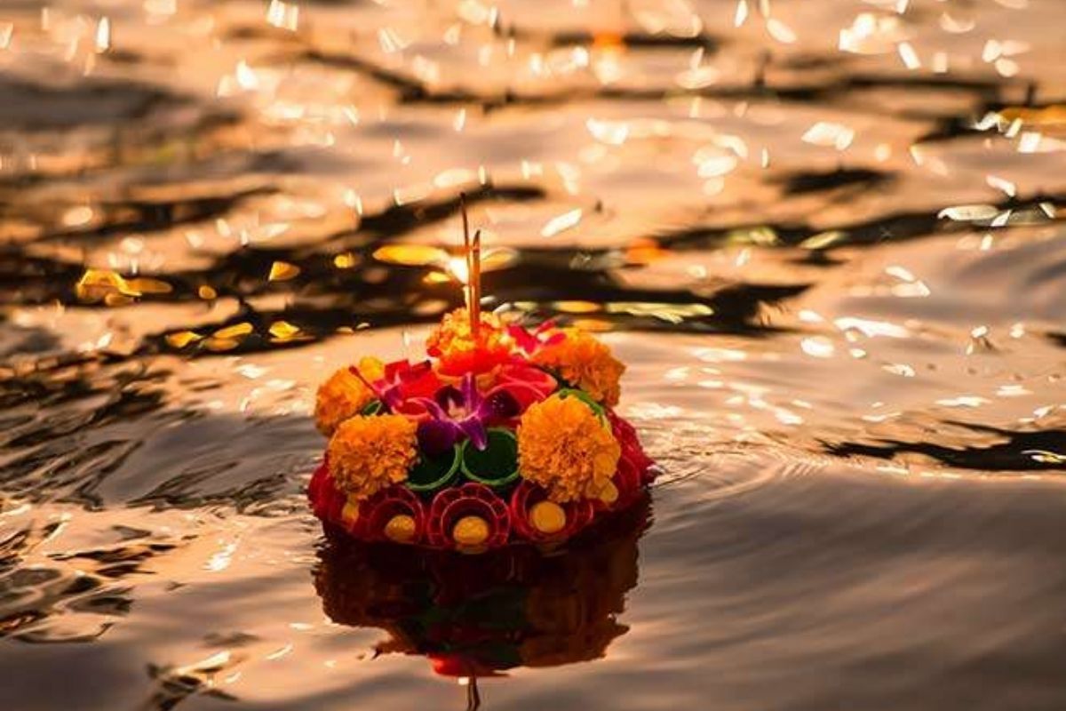 Pitru Paksha 2021: जाणून घ्या कोण करू शकतं श्राद्ध, पितृपक्षात तर्पण ...