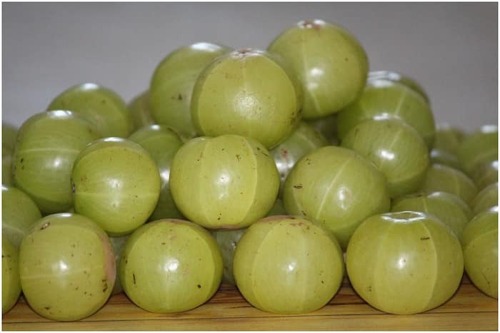 3 Easy and Efficient Use of Amla in Skincare Routine