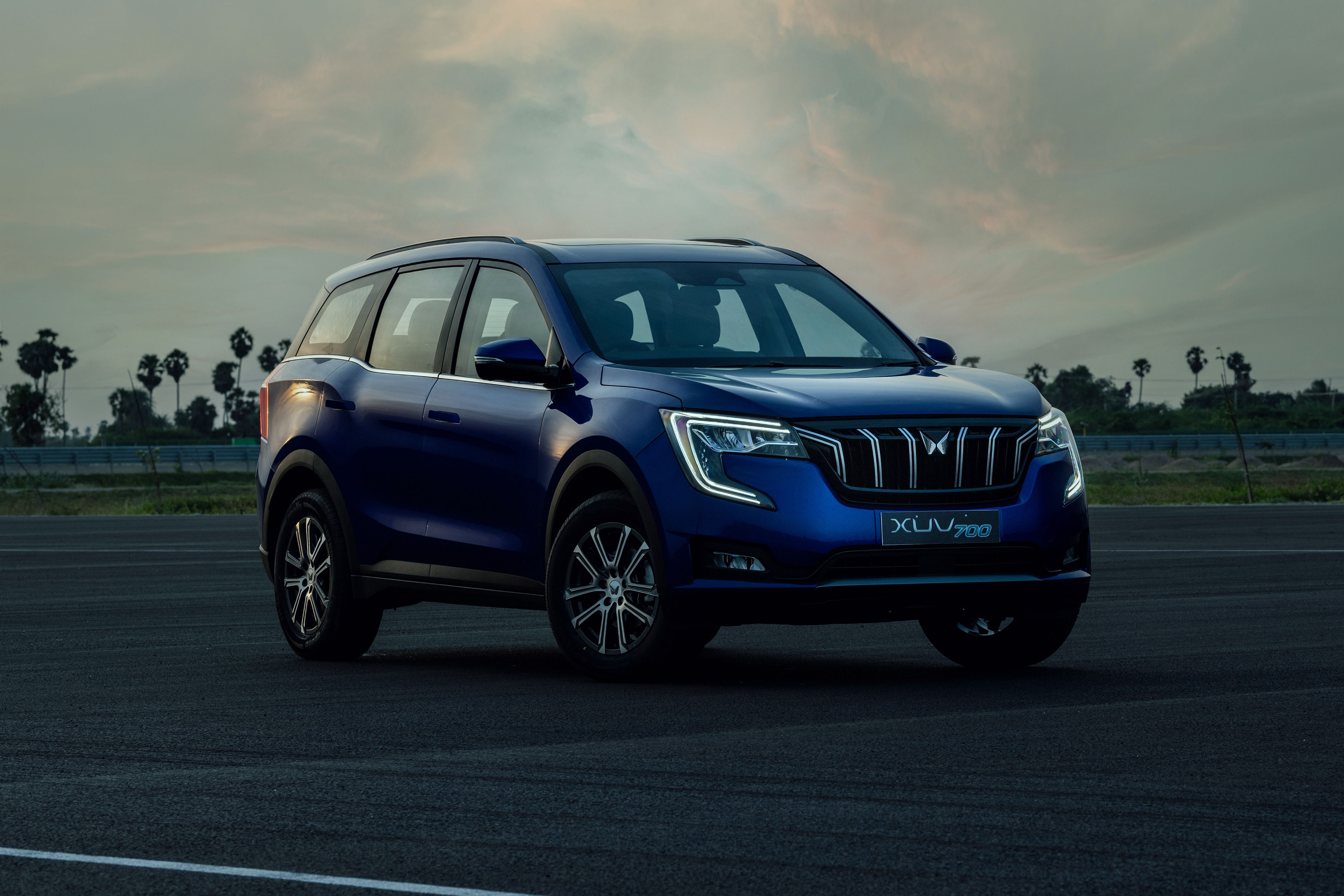 Mahindra XUV700 Gets 2 New Variants, Top-Spec Model Now Priced At Rs 22 ...