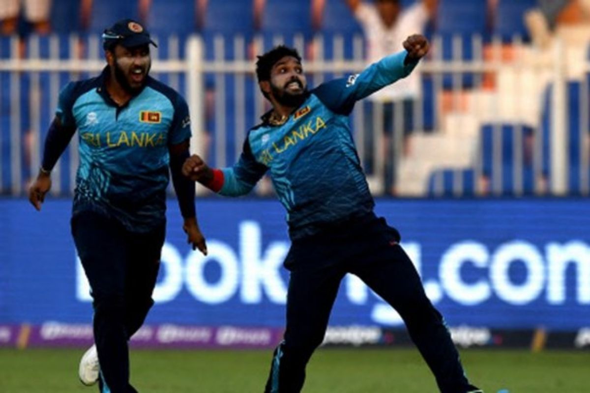 T20 World Cup 2021 : Wanindu Hasaranga ने रचला इतिहास, टी-20 ...