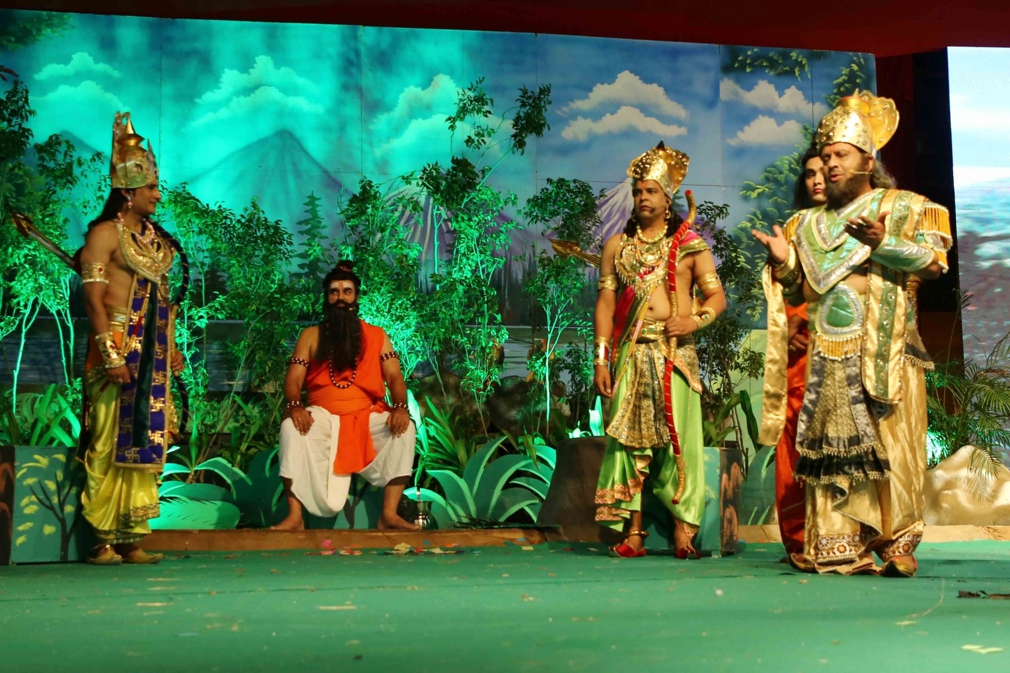 Actor Playing King Dasrath in Ramlila Dies on Stage While Calling Out ...