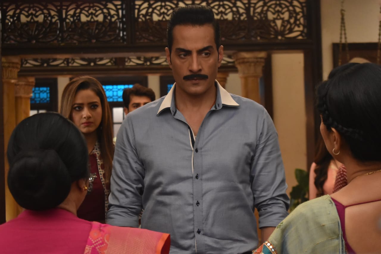 Anupamaa Vanraj Suffers Heart Attack Biggest Twist In Show Ahead