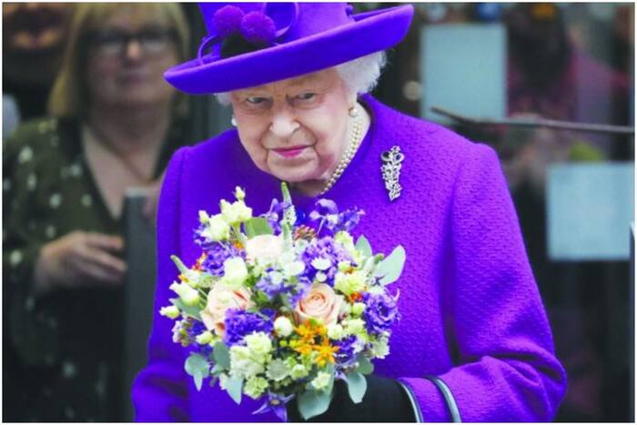 Queen Elizabeth II, Who Reigned Over UK for 70 Years, Dies at 96; World ...