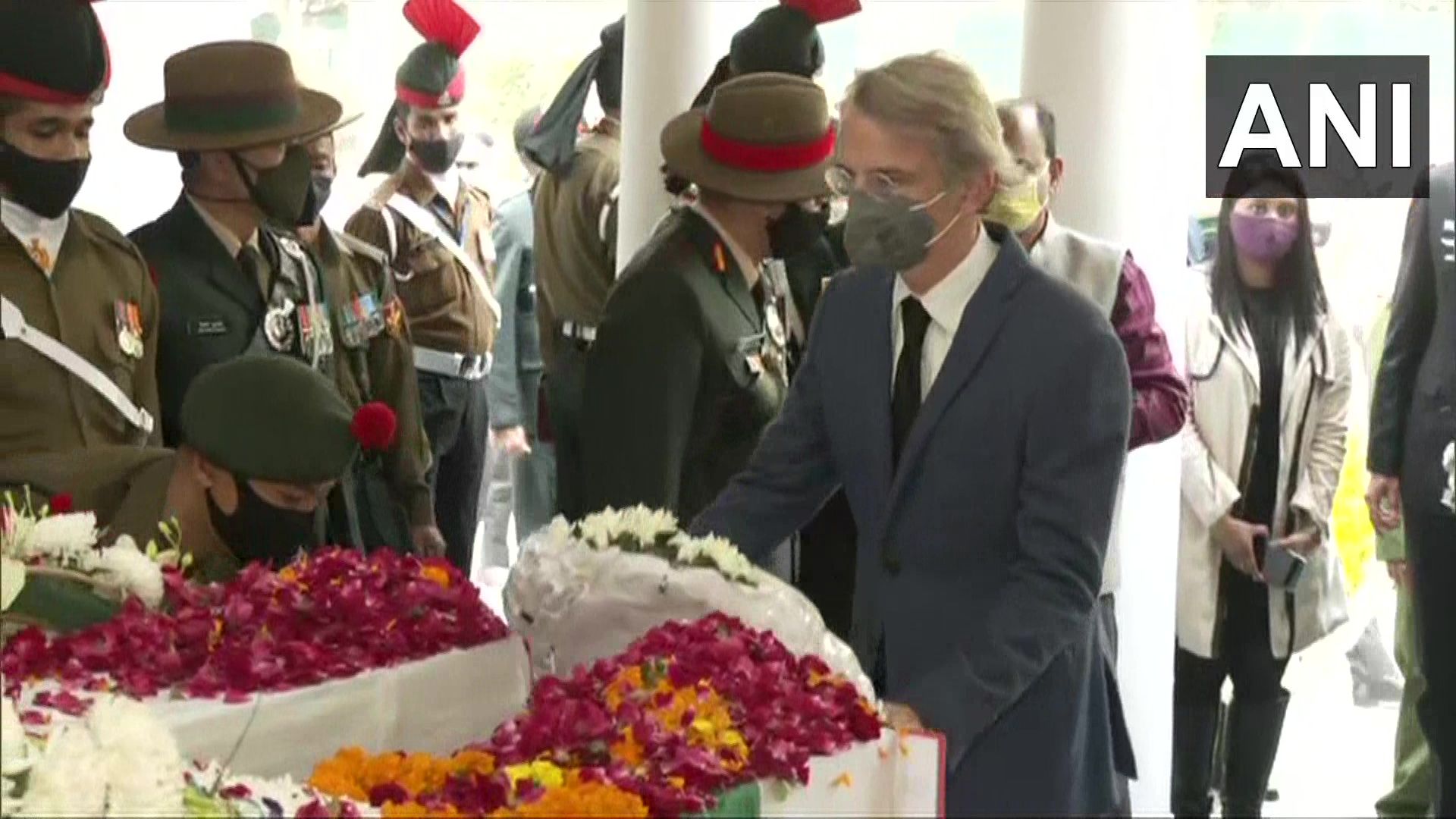 CDS BIpin Rawat, Wife Madhulika Cremated With Military Honours | Highlights