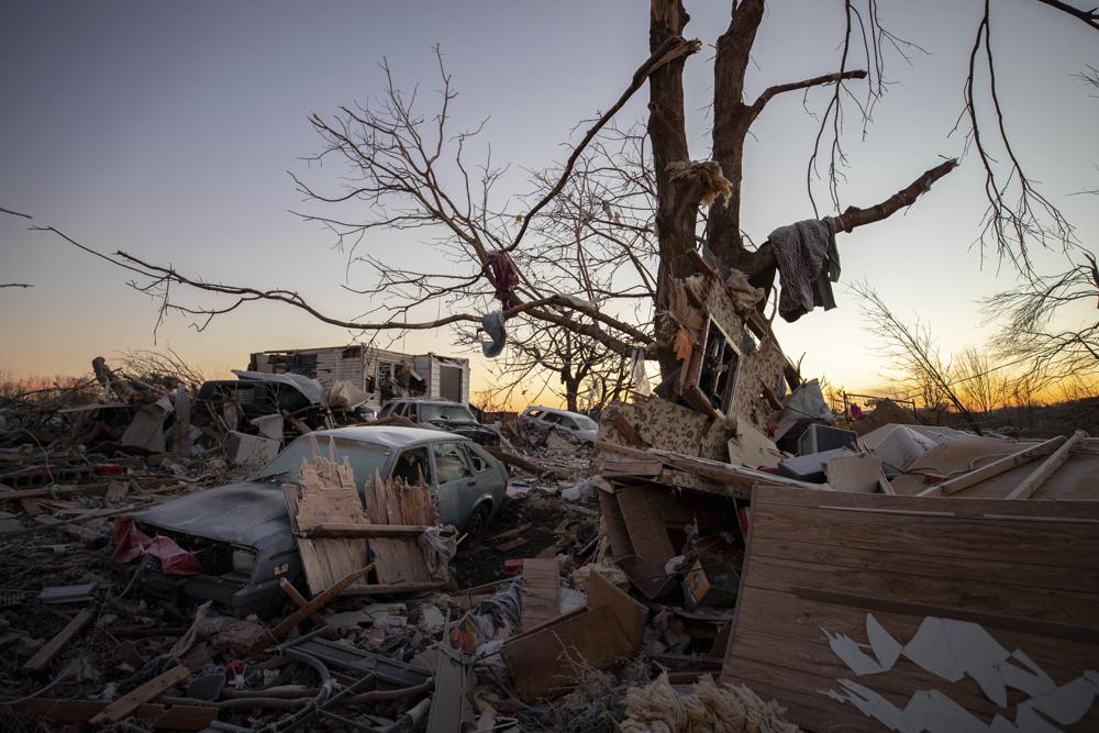 US Tornadoes: 8 Factory Workers Dead, 8 Missing at Kentucky factory