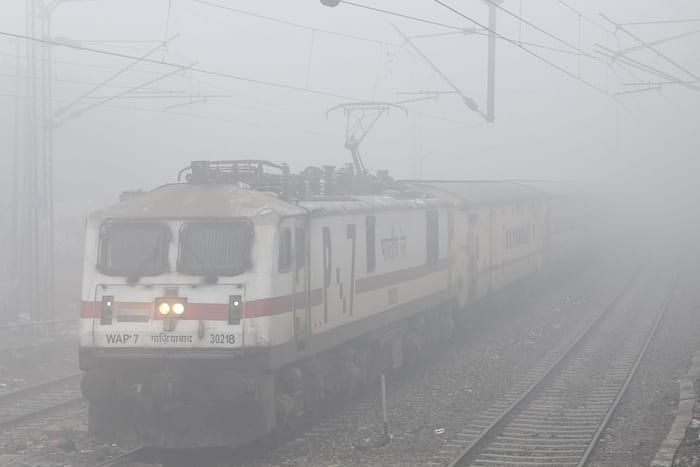 Seven Delhi-Bound Trains Delayed Due to Fog, Low Visibility