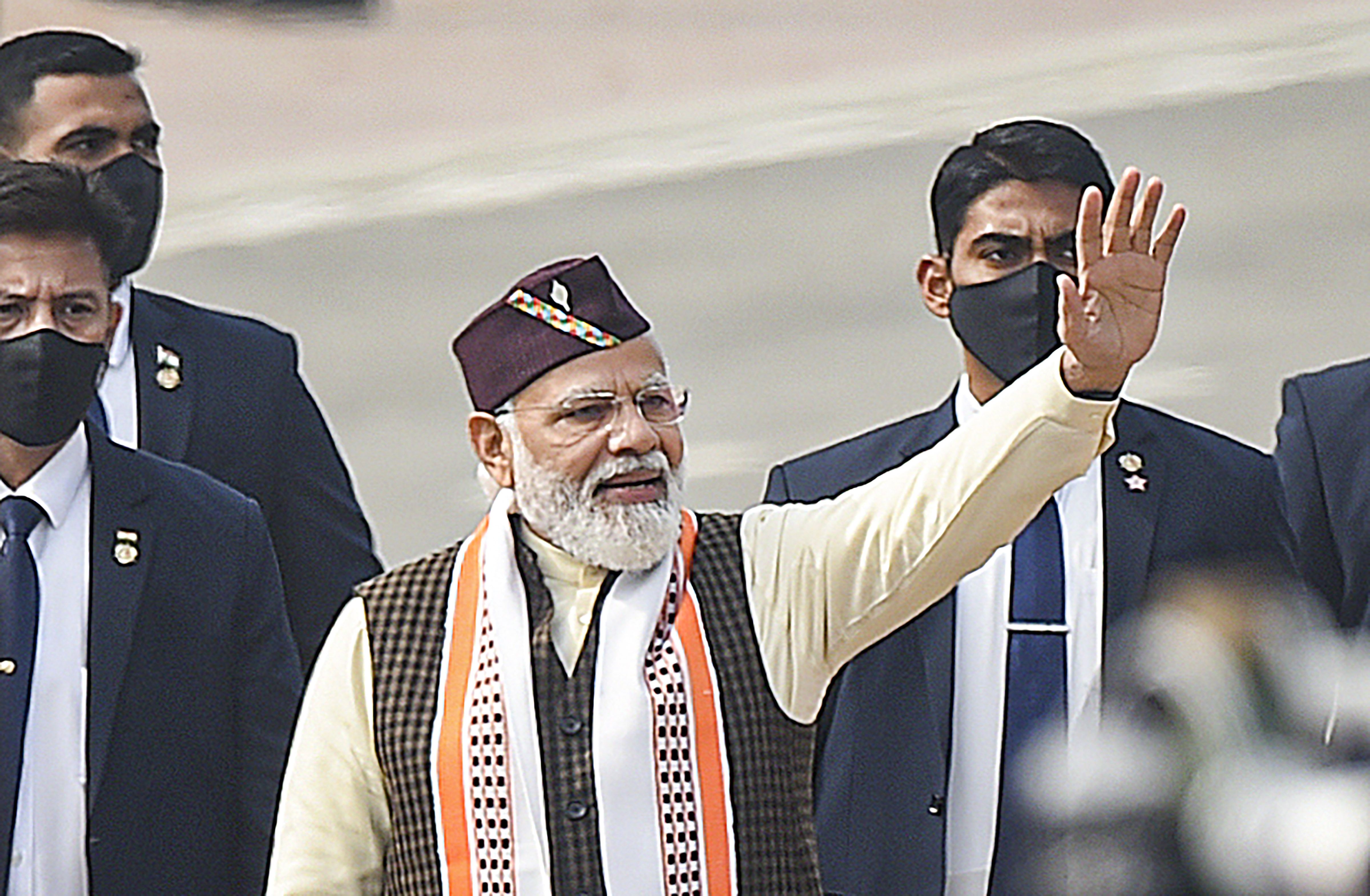 PM Modi Wears Unique Uttarakhand Traditional Cap Embellished with ...