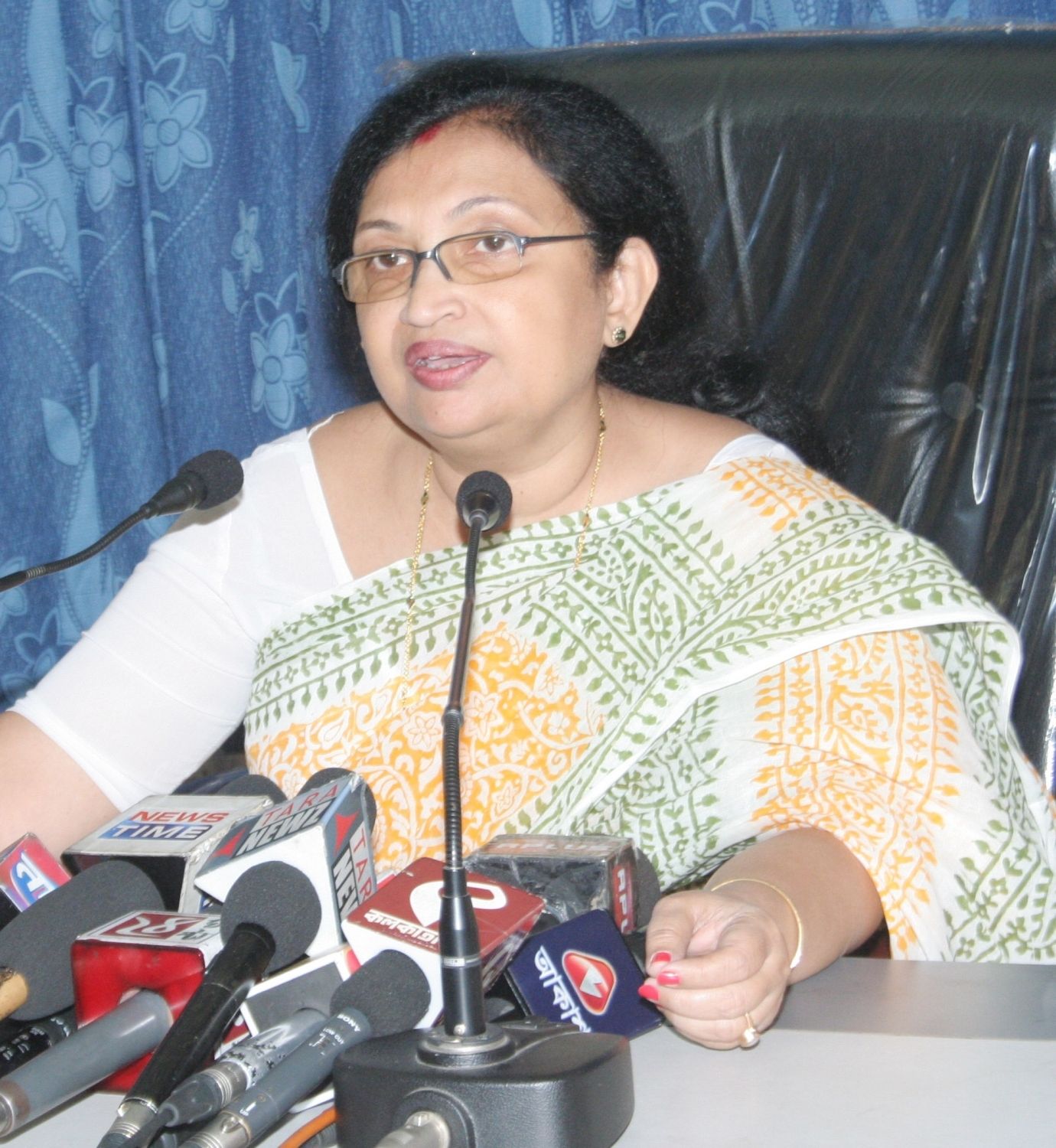 TMC Minister Claims I-PAC Used Her Social Media Handles Without ...