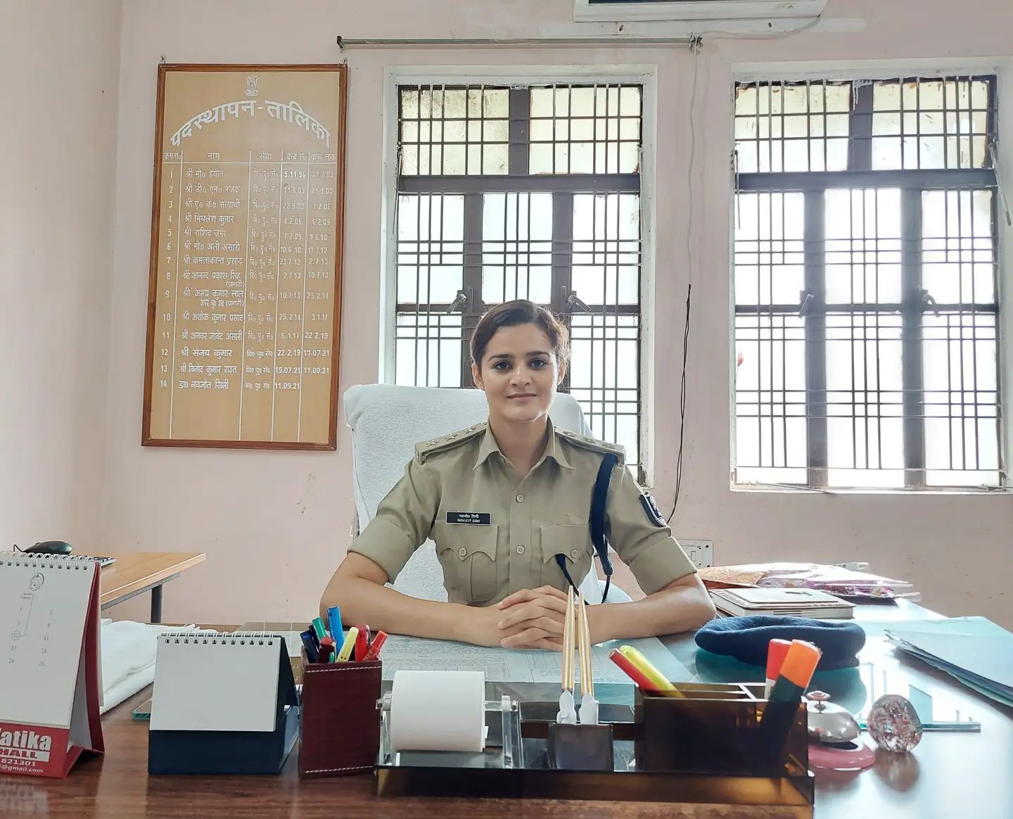 डॉक्टरी छोड़ बनीं IPS, IAS अफसर से ऑफिस में ही कर ली थी लव मैरिज | PHOTOS