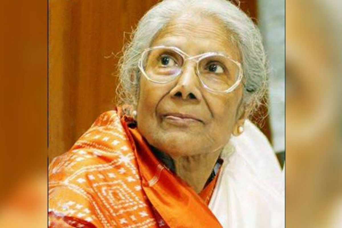 Singer Sandhya Mukherjee dies : गायिका संध्या मुखर्जी यांचे ...