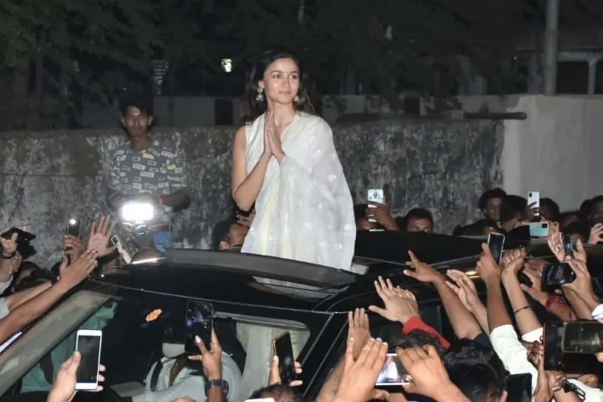 Gangubai Kathiawadi Enters The Same League As 83 And Sooryavanshi With ...