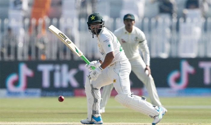 Pak Vs Aus Imam Ul Haq के नाबाद शतक से पाकिस्तान मजबूत पहले दिन विकेट