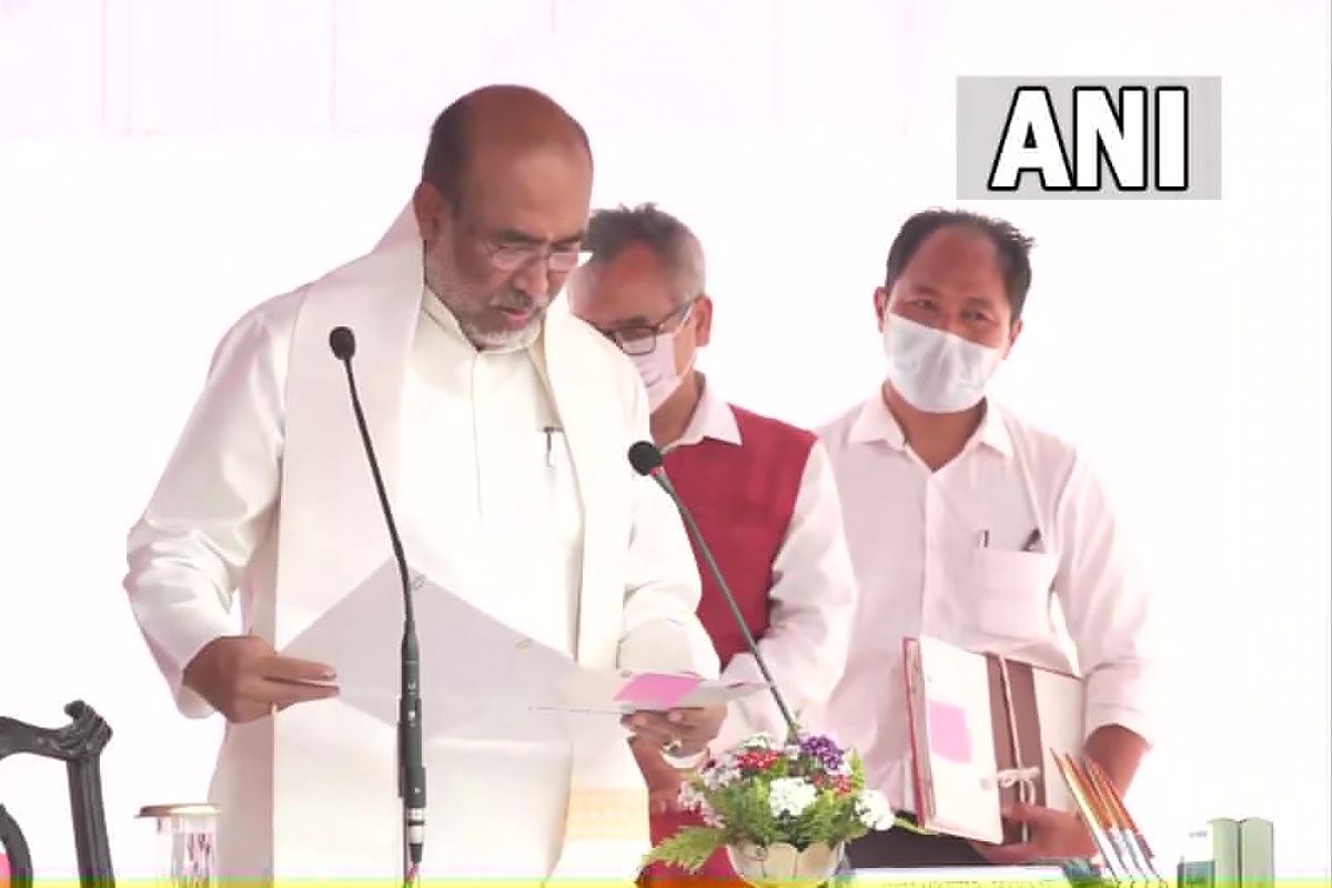 N Biren Singh ने मणिपुर के मुख्यमंत्री पद की ली शपथ