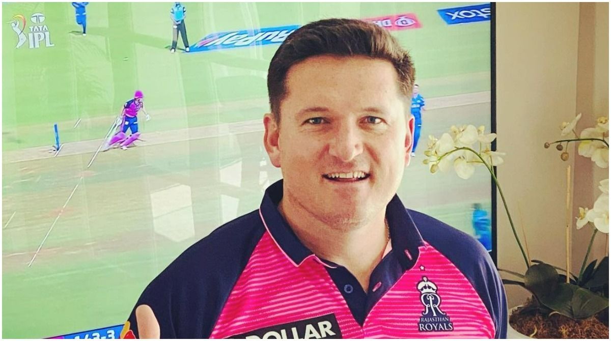 IPL 2022: Graeme Smith Predicts Purple Cap Winner For This Edition ...