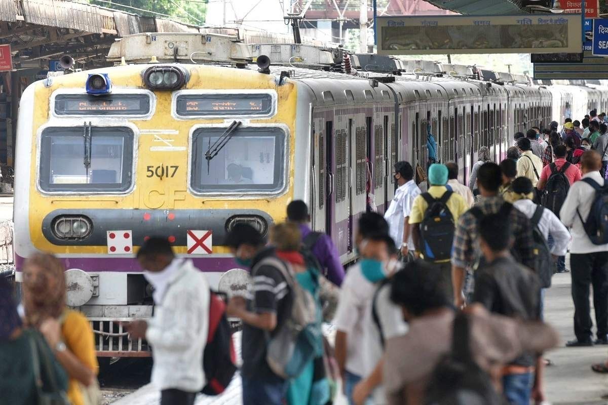 Mumbai Local Train AC Ticket Fares to be Slashed by 50% From Today ...