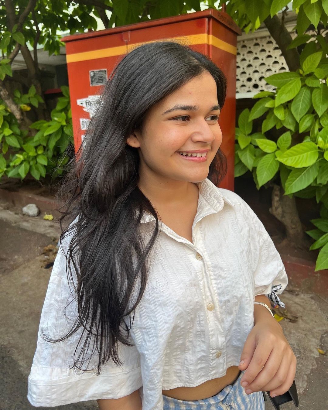 Child Comedian Saloni Daini AKA Gangubai Beautiful Photos Source ...