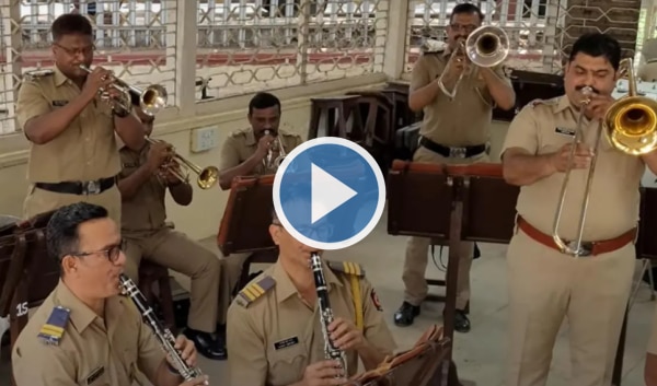 Mumbai Police Band Plays Cover of Egyptian Song Ya Mustafa, Wows The ...